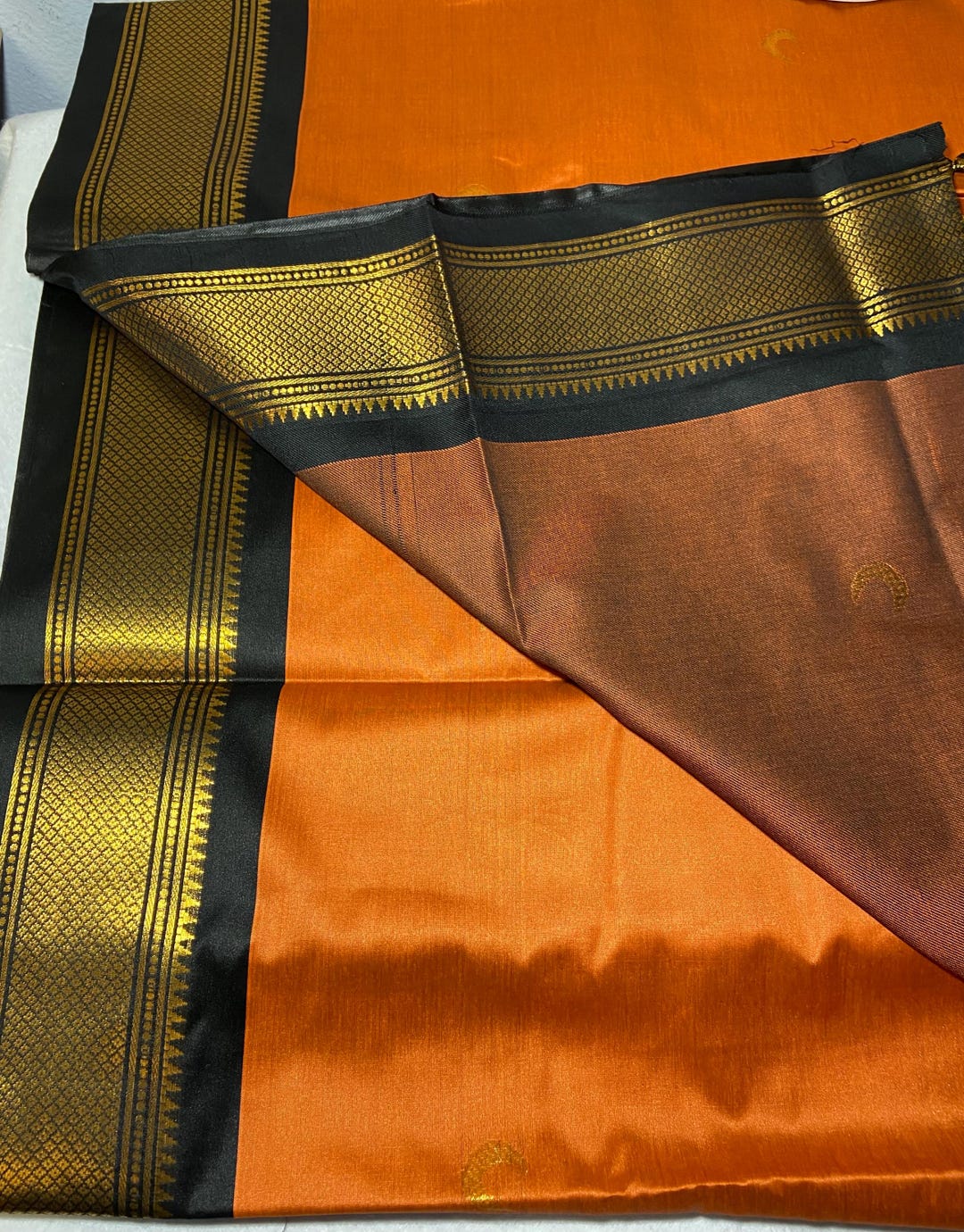 Beautiful Super Soft Temple Border Kanjivaram Silk Saree (orange/black ...