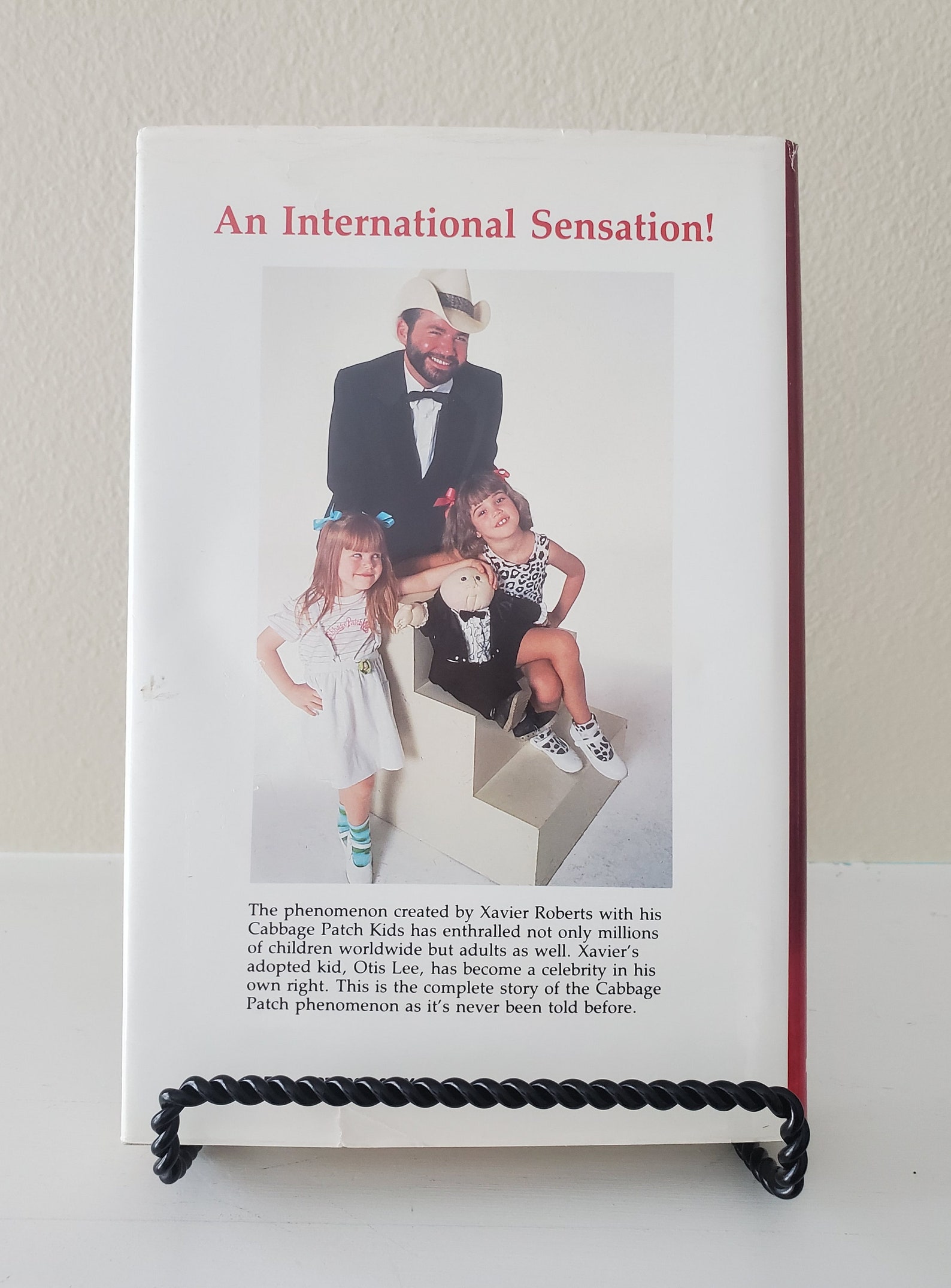 Fantasy Incredible Cabbage Patch Phenomenon Book Culture Fad Doll ...