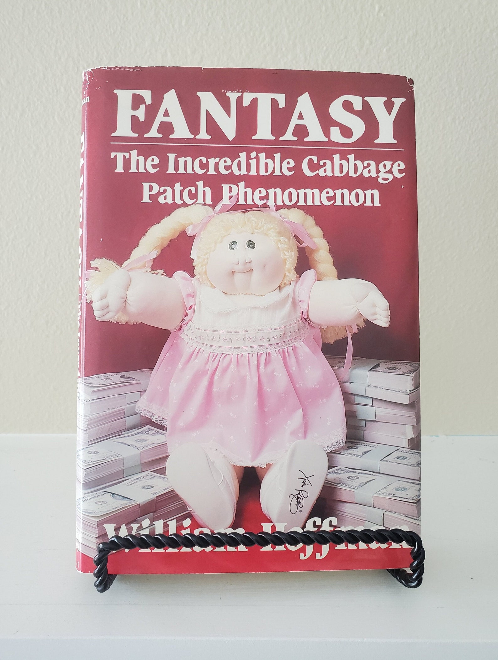 Fantasy Incredible Cabbage Patch Phenomenon Book Culture Fad Doll ...