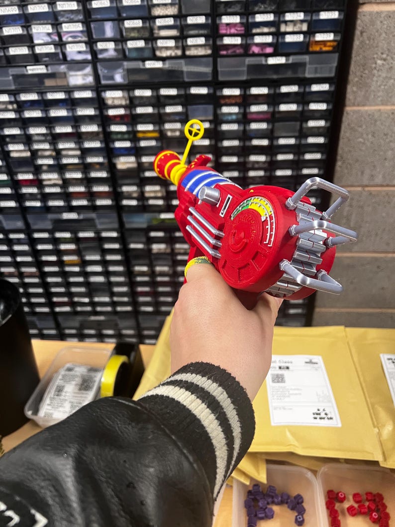 3D Printed Call of Duty Zombies Ray-gun Black Ops Ray Gun Openable 1:1 ...