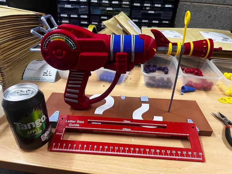 3D Printed Call of Duty Zombies Ray-gun Black Ops Ray Gun Openable 1:1 ...