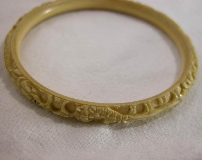 Pre-ban Ivory Carved Bangle Bracelet - Etsy