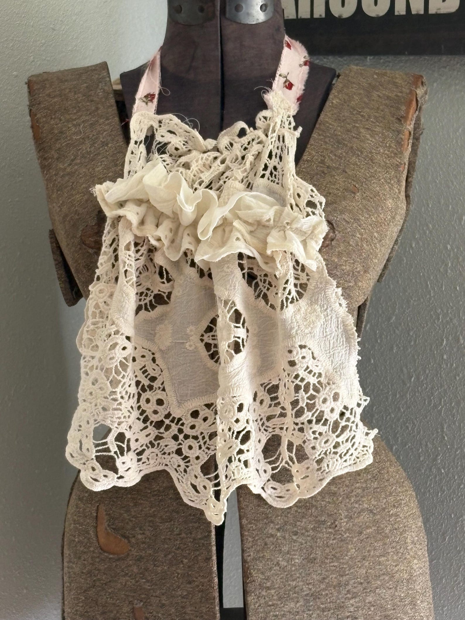 Boho Ruffled Necktie Collar: Shabby Chic Tattered Scarflet - Etsy