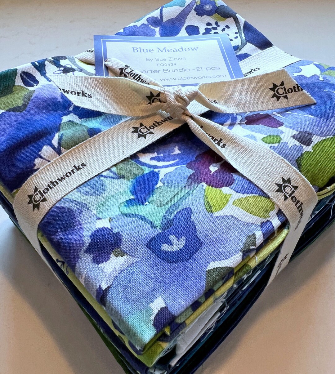 Blue Meadow 21 Piece Fat Quarter FQ Bundle, Clothworks FQ0434, Blue Green Teal Watercolor Floral ...
