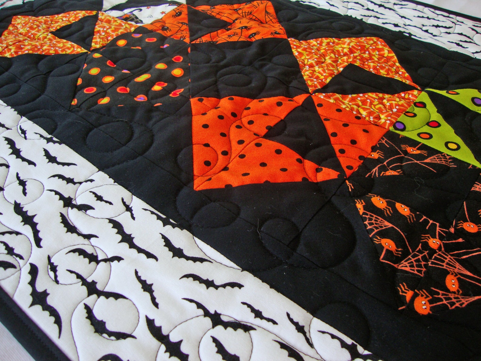 Halloween Table Runner Quilt 18.75 x 38.5 Quilted | Etsy