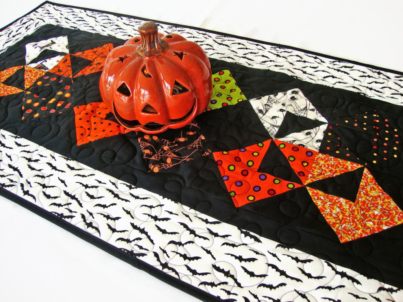 Halloween Table Runner Quilt 18.75 x 38.5 Quilted | Etsy