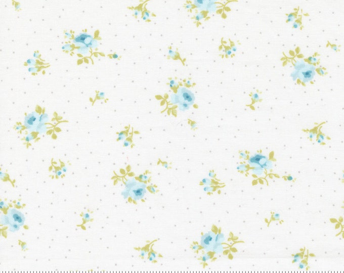 Small Blue Roses on off White Fabric, 18744 11, Moda the Shores Linen ...