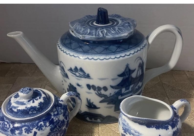 Vista Alegre Mottahedeh Blue White Tea Set Windmill Teapot Sugar ...
