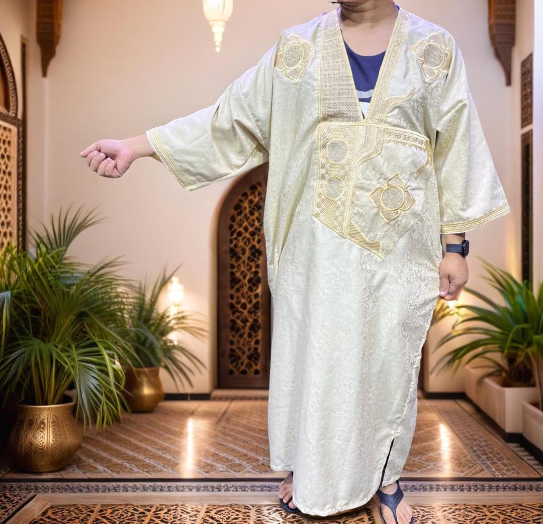 Luxury Hand-embroidered Sahrawi Gandoura – High-quality Moroccan Desert ...
