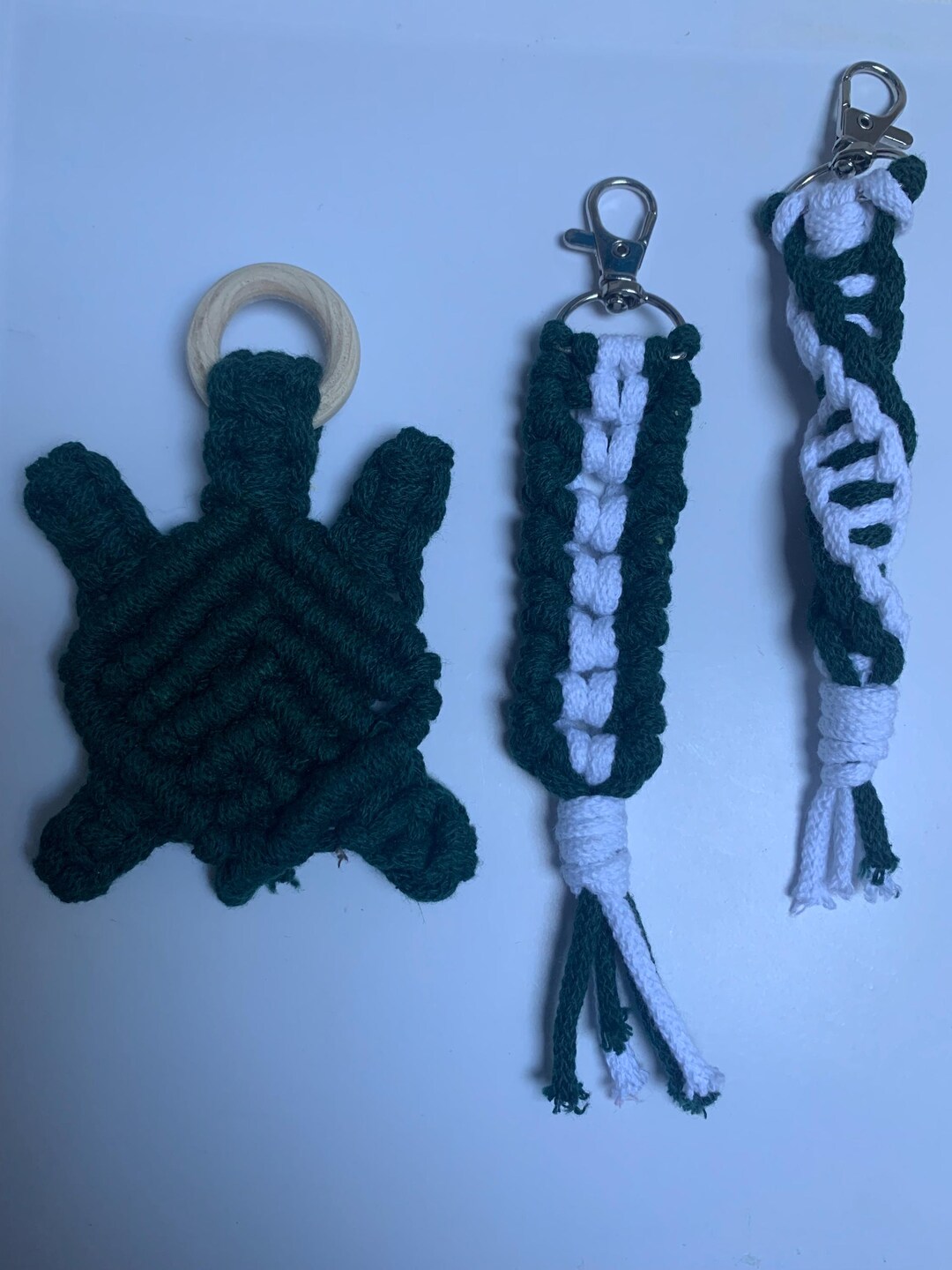 Green Turtle Macramé Keychain - Etsy