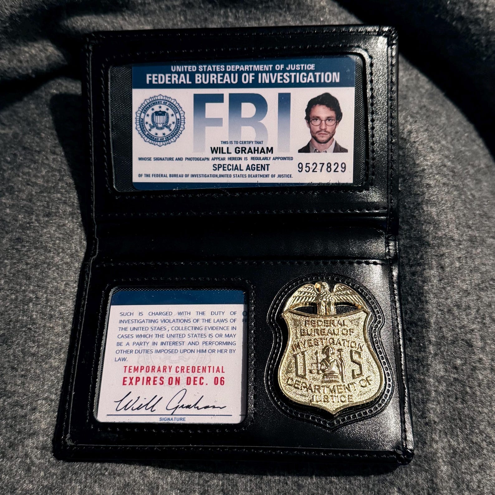 Hannibal TV Show ID Card Holder Leather Wallet With Metal Badge Wallet ...