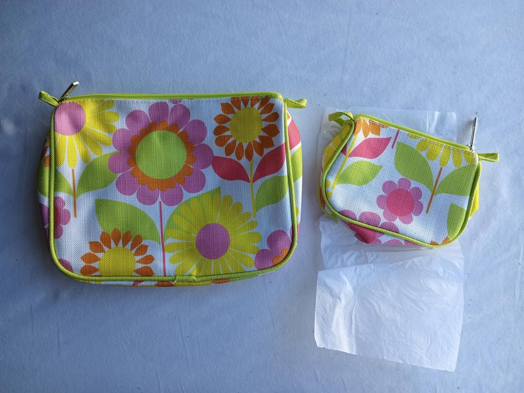 Charming Floral Zipper Pouch Set by CLINIQUE - Etsy