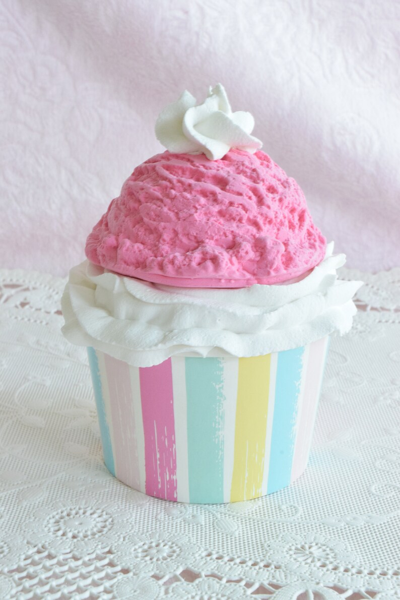 FAKE Bake ICE CREAM Display Faux Food Stripe Paper Liners - Etsy