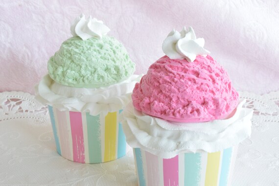 FAKE Bake ICE CREAM Display Faux Food Stripe Paper Liners - Etsy