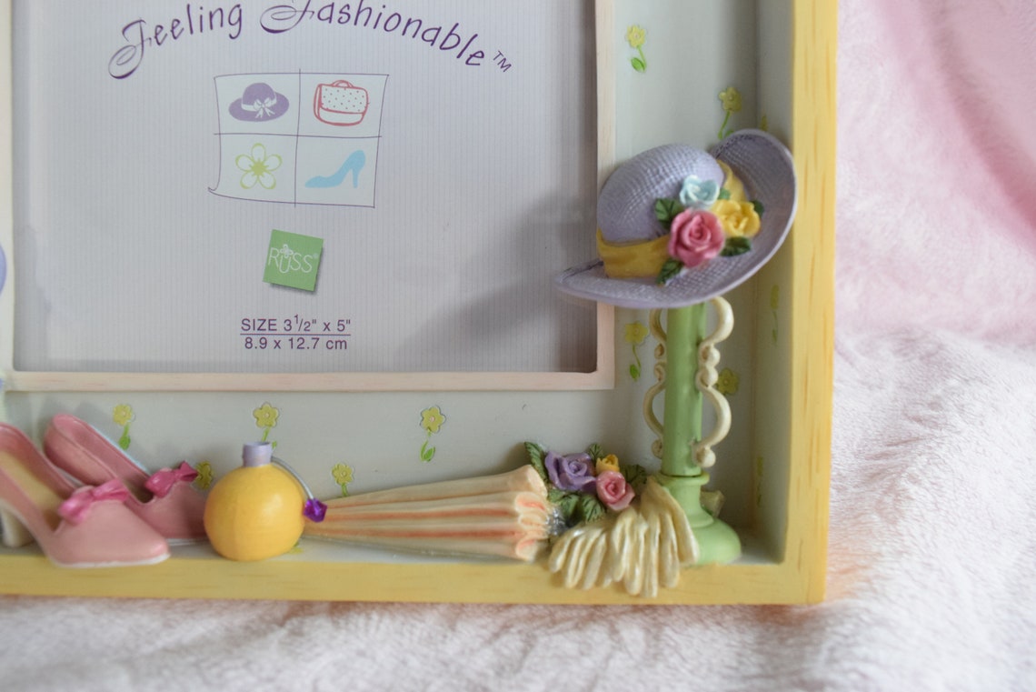 Vintage RUSS Girly PHOTO FRAME Hat Bonnet Millinery Fan - Etsy