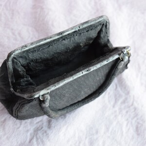 Vintage PURSE HANDBAG FIGURINE Display Paperweight Table Top Display ...