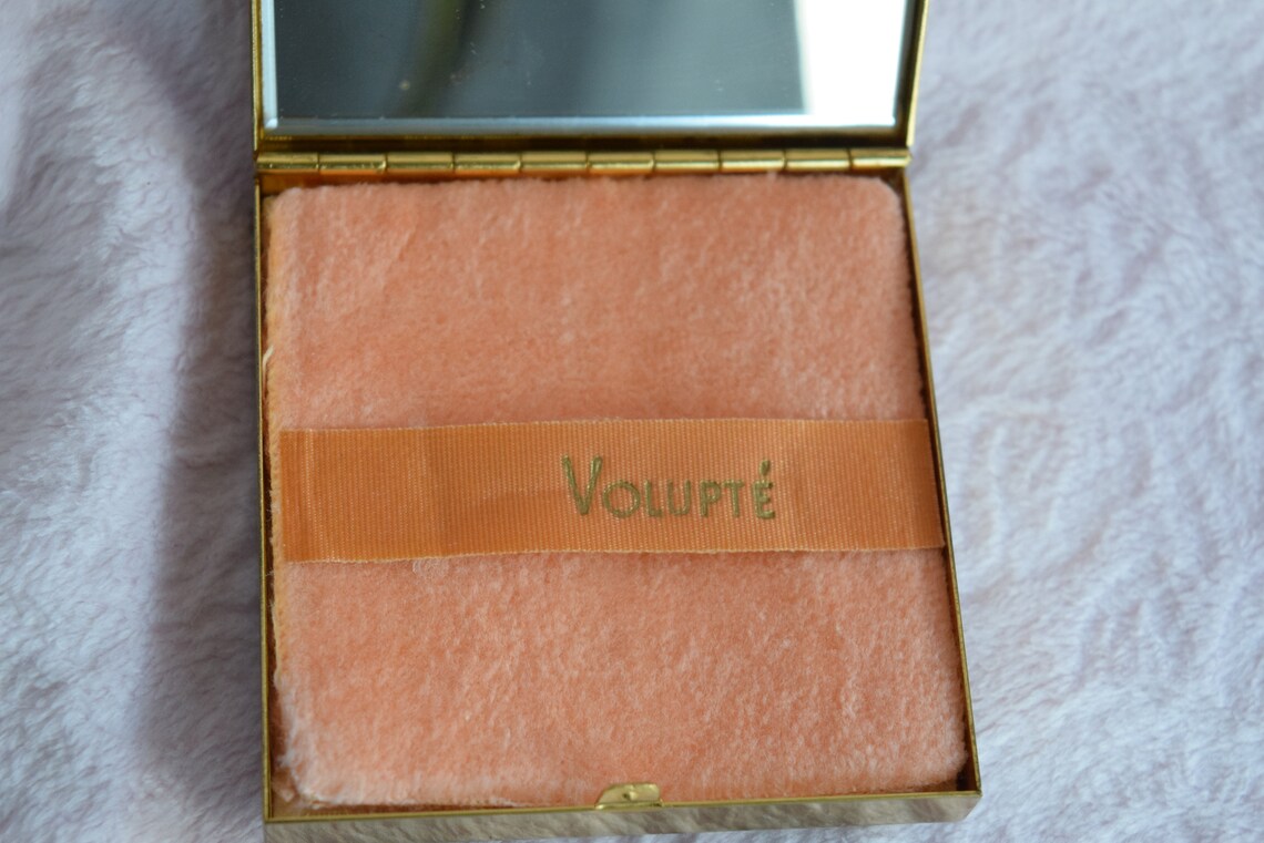 Rare VOLUPTE Figural Lady HAND Brass COMPACT Ladies Glove - Etsy