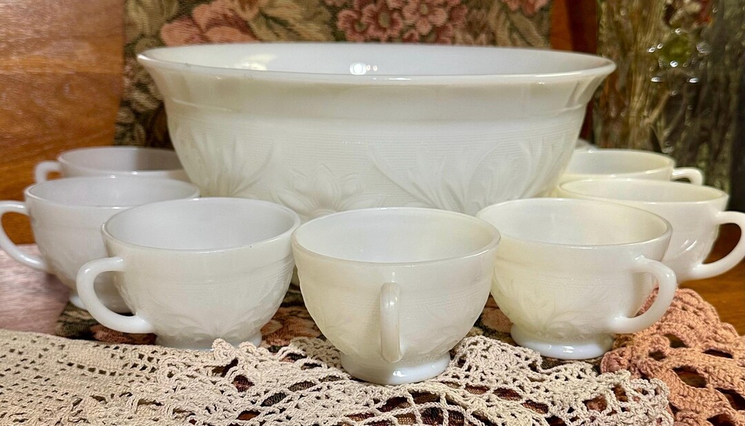Vintage Anchor Hocking Milk Glass Daisy Pattern Punch Bowl Set With 8 ...