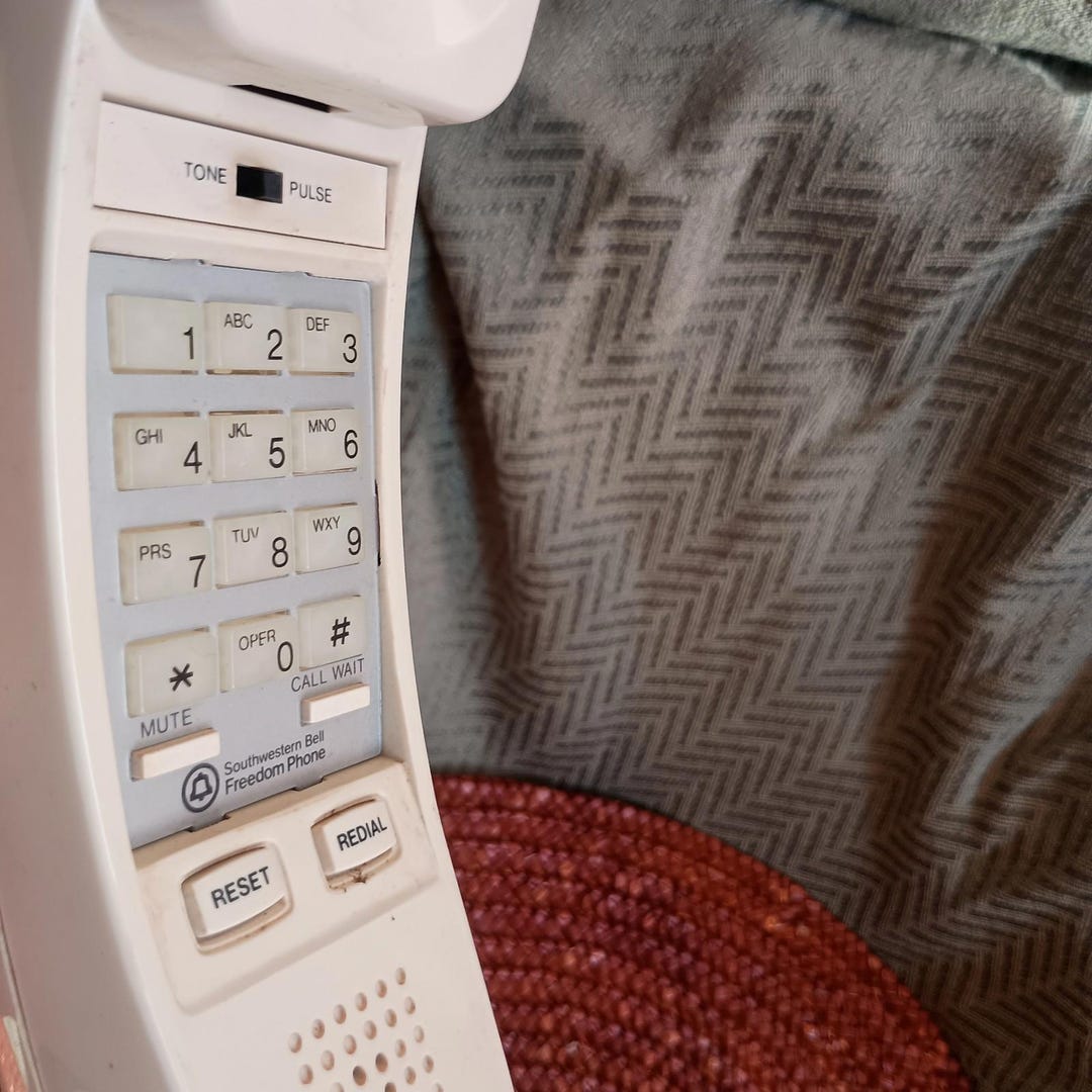 Vintage Southwestern Bell Freedom Phone 2555 - Etsy