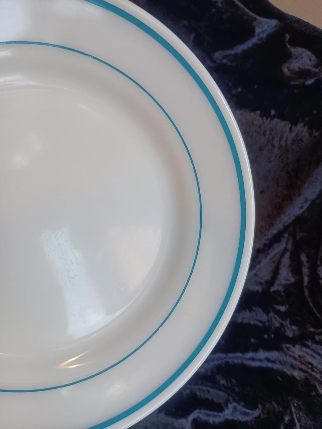 Set of 5 Vintage Pyrex Milk Glass With Blue Stripes 9" Plates - Etsy