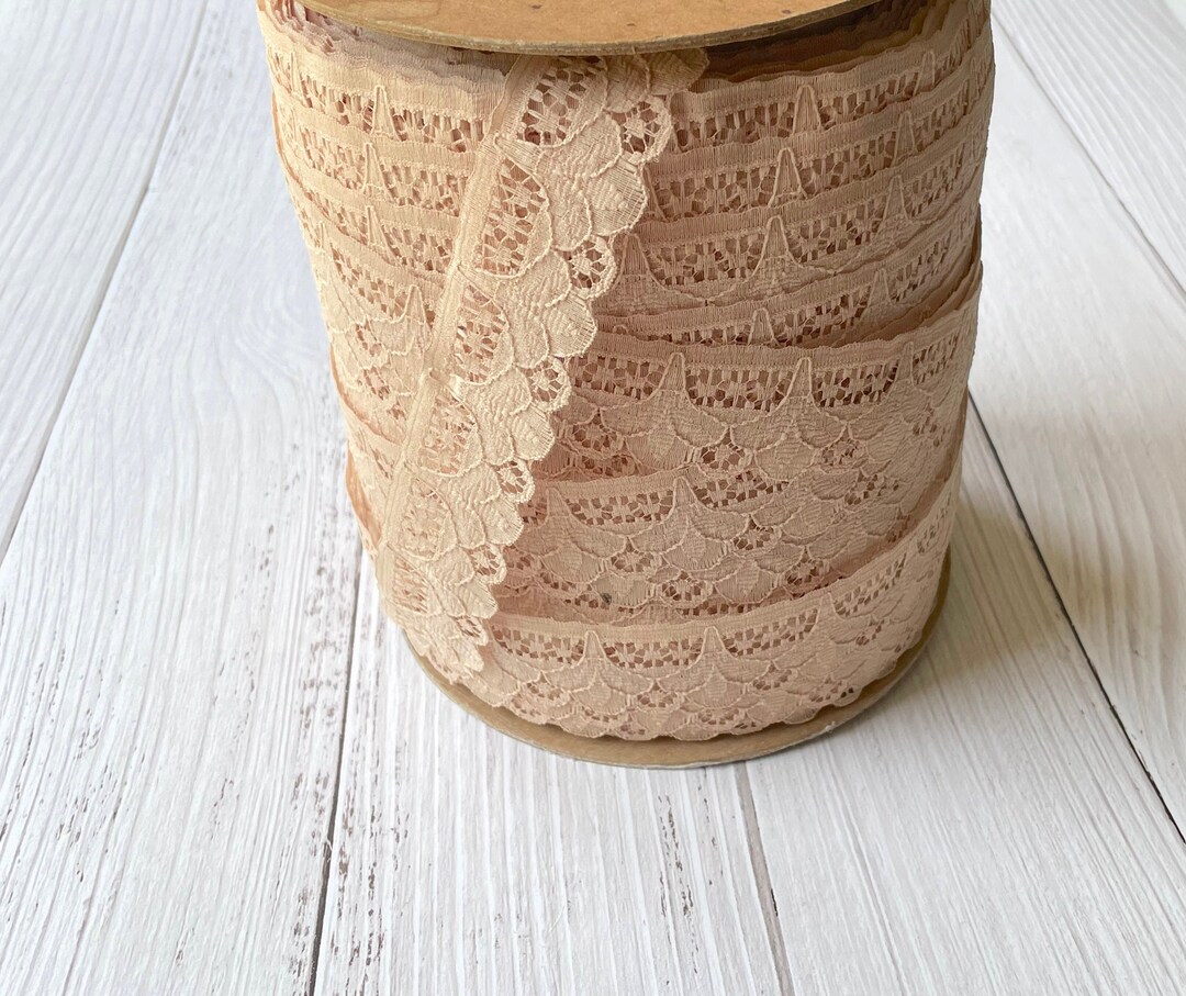 Vintage Scalloped Lace - Tan - Etsy