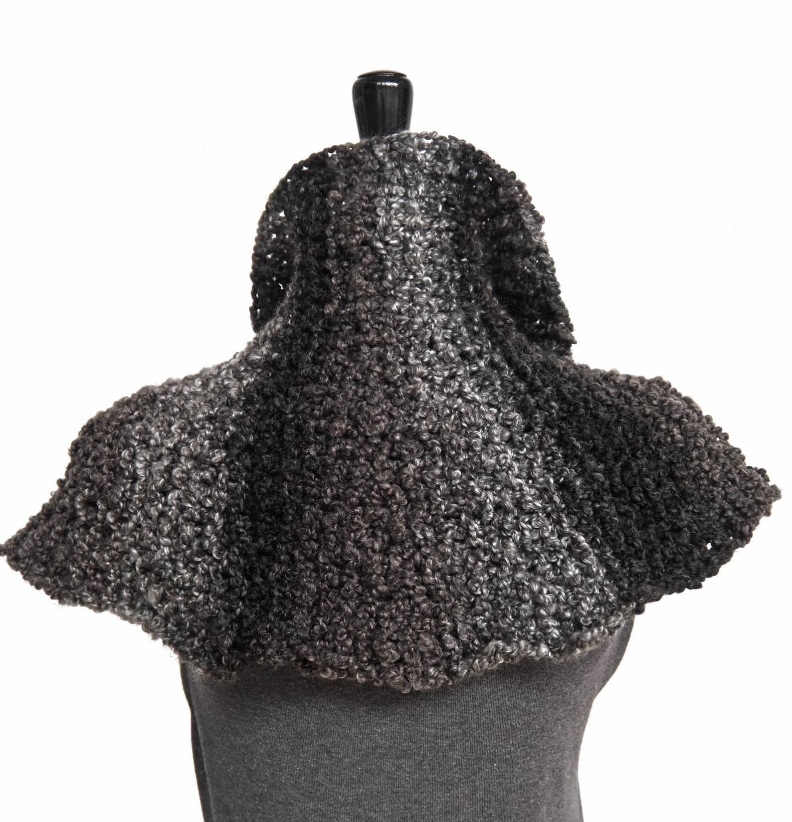 Outlander Knitted Brianna's Capelet by Tanya Babkin Black Gray Collar ...