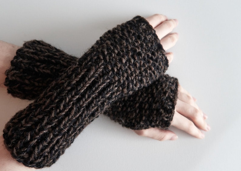 Outlander Claire's Wool Shawl & Armlets Knitting Pattern (PDF) - Etsy