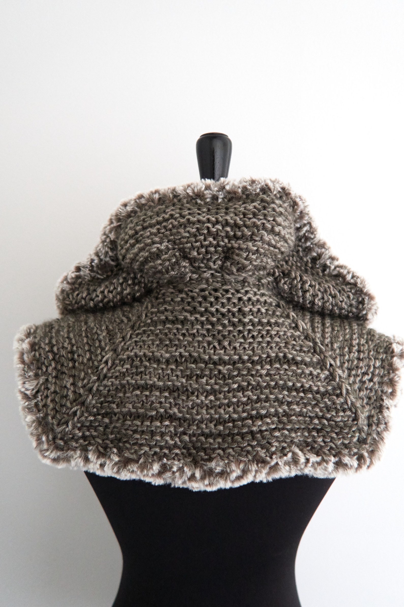 Knitted Ruffled Collar Cowl With Cord Ties and Faux Fur Trim - Etsy
