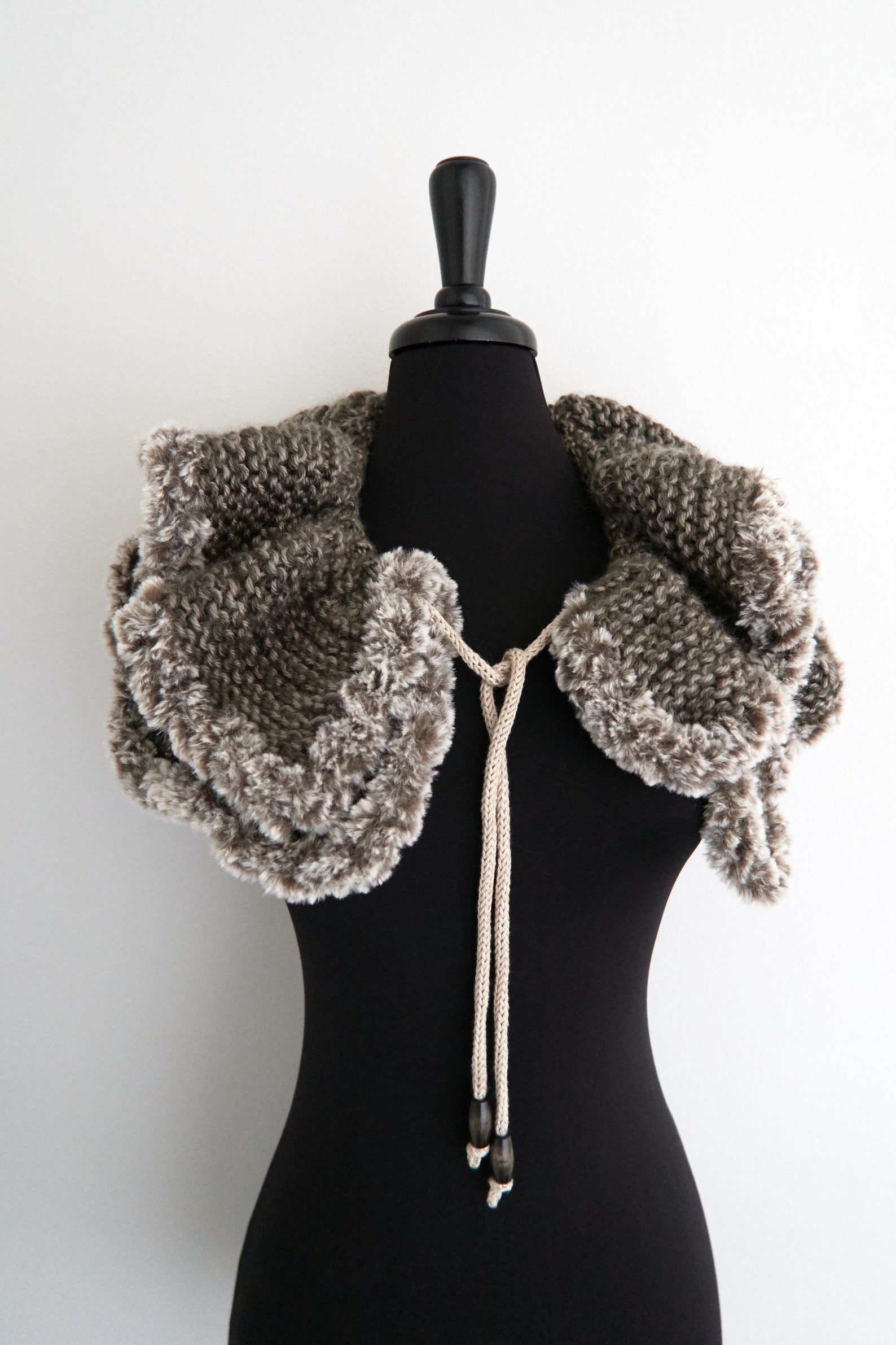 Knitted Ruffled Collar Cowl With Cord Ties and Faux Fur Trim - Etsy