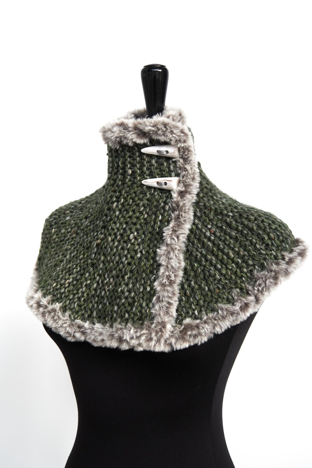 Knitted Green Capelet Cowl Turtleneck With Faux Fur Trim and Toggle ...