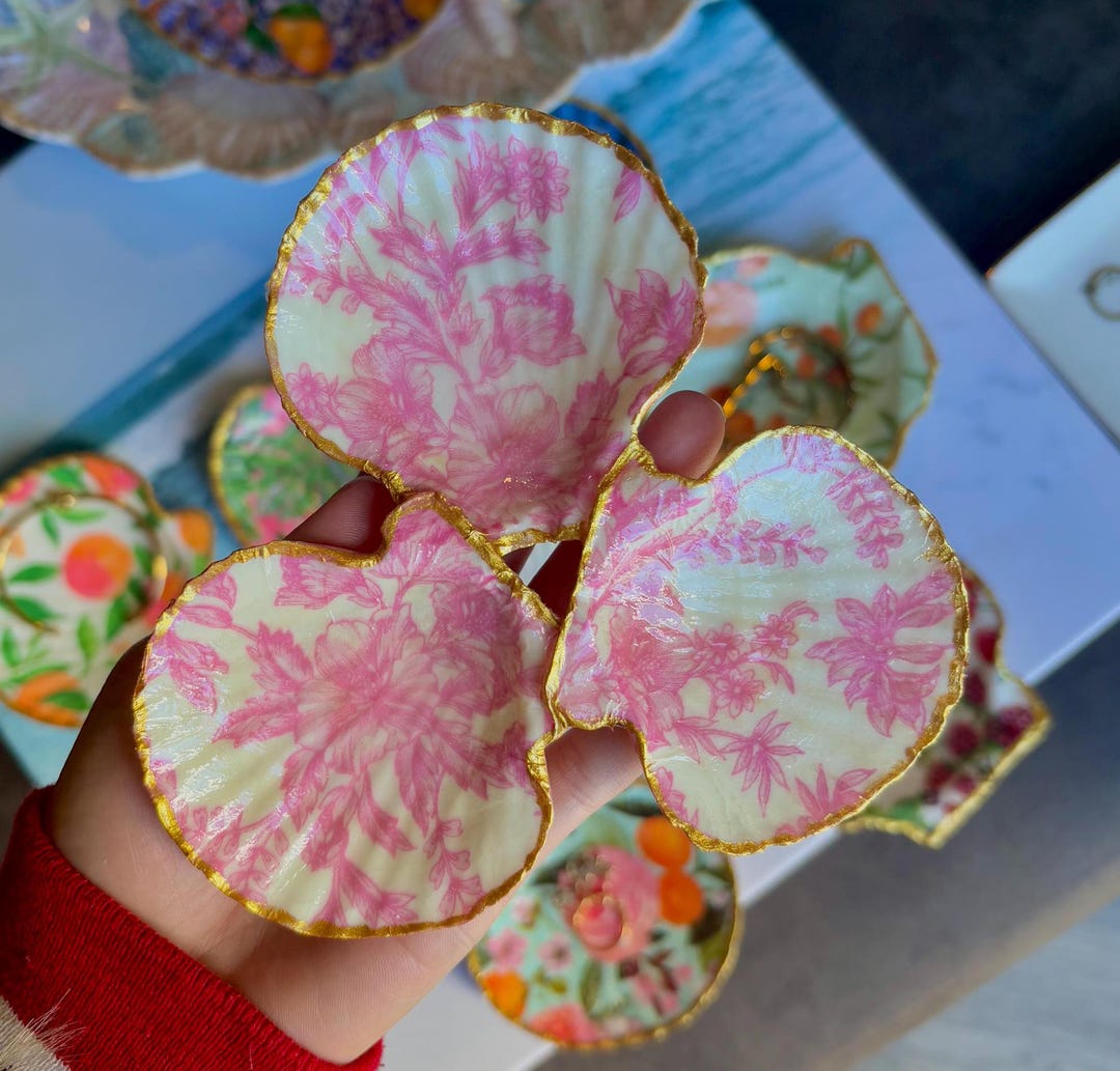 Home-made Decoupage Designed Shells, Used for Jewelry Holding, Wall Art ...