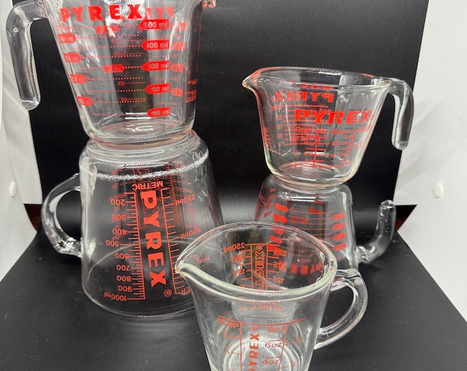 Pyrex 2 Cups 1/2 Liter Glass Measuring Cup Made in USA - Etsy