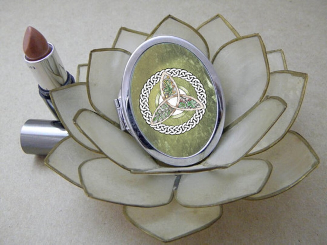 Oak, Ash, and Thorn Triquetra Compact Magic Art Mirror - Etsy
