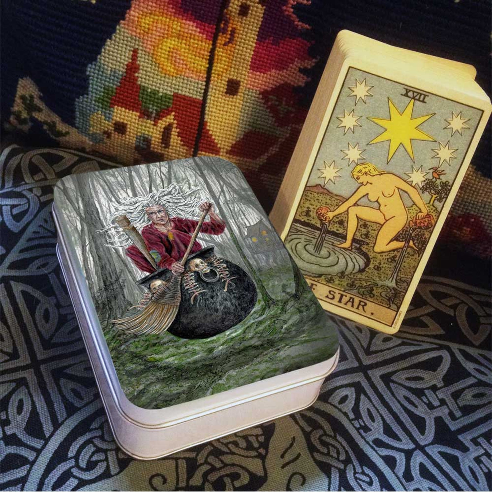 Tarot Tin Baba Yaga | Etsy