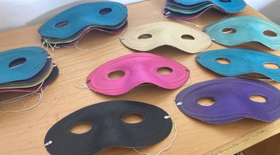 Vintage Paper Party Masks Japan - Set of 6 different … - Gem