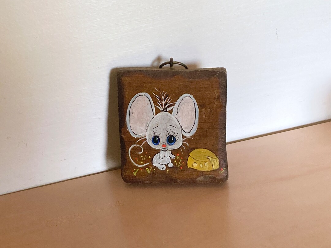 Midmod Mouse Plaque 3.5t" Hand Painted W/ Cheese on Chunky Wood Hangs ...