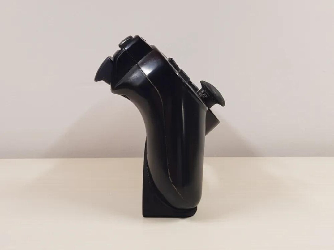 Invisible PS3 Controller Stand - Minimalist Design, Maximum Impact - Etsy