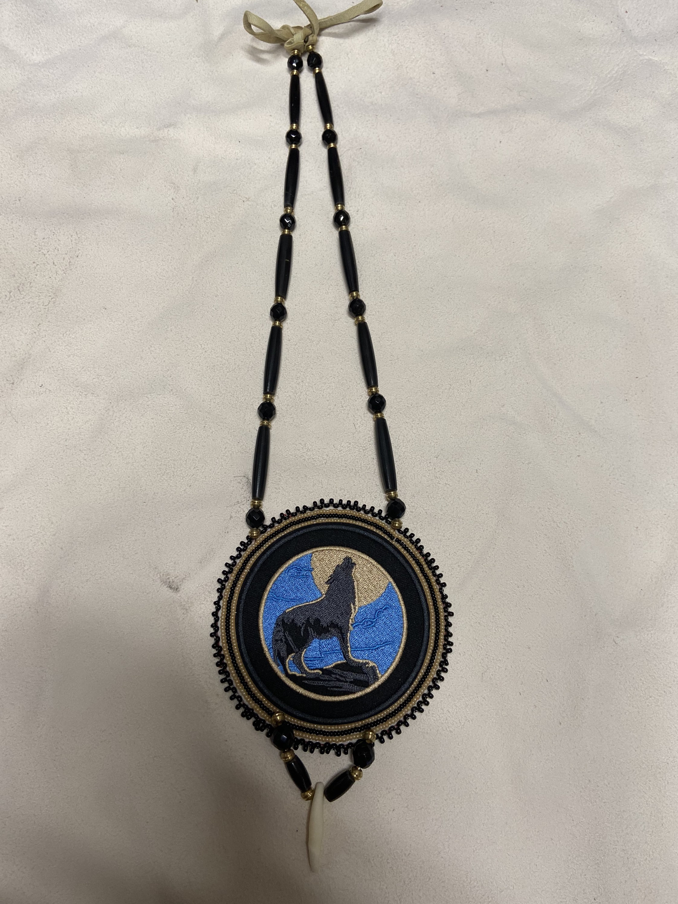 Wolf Medallion Authentic Native American Beadwork Native - Etsy