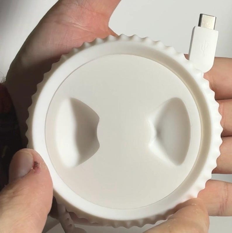 Medium Minimalist Plastic Winding Cable Holder - Ergonomic Round Shape ...