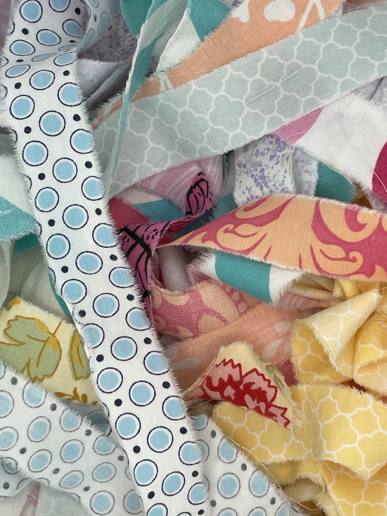 Rag Rug Fabric Strips Toothbrush Rug Yarn Banner Strips Amish Knot ...