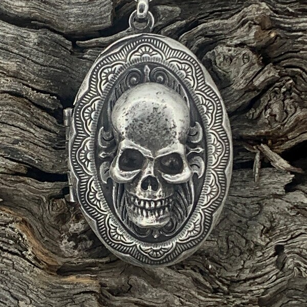 Locket Necklace - Etsy