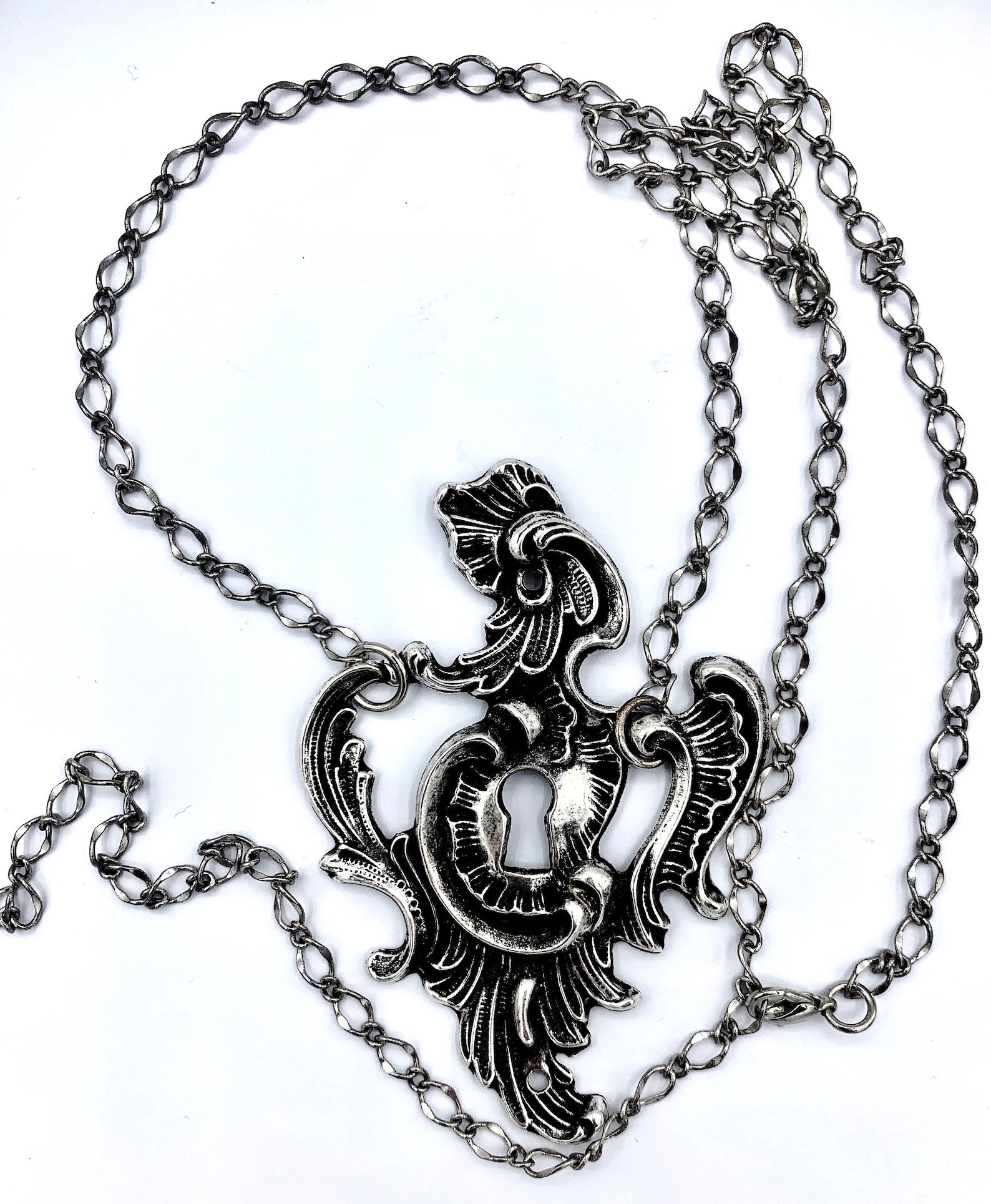 Big Victorian Keyhole Necklace Made in NYC - Etsy