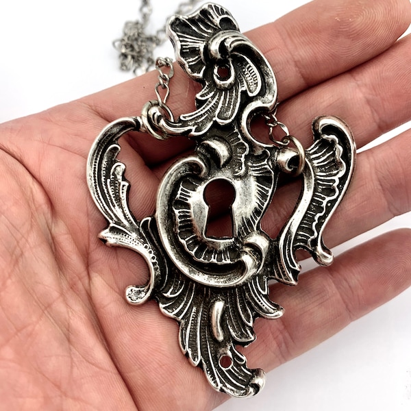 Keyhole Necklace - Etsy