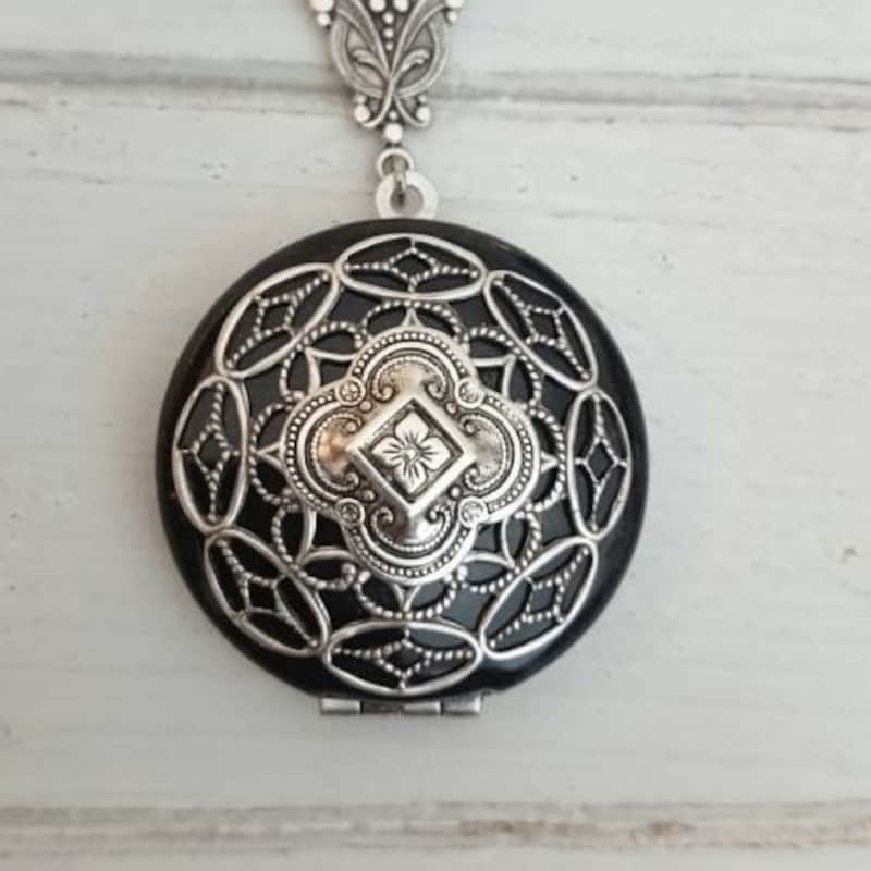 Filigree Locket - Etsy