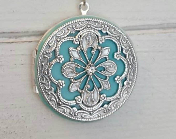 Tiffany Vintage Style Locket Necklace - Vintage Antique Silver Ornately ...