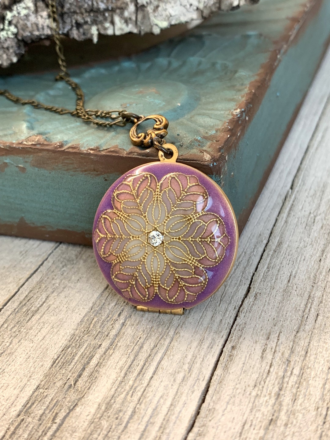 Victorian Style Purple Locket: Personalized Photo Keepsake Purple ...