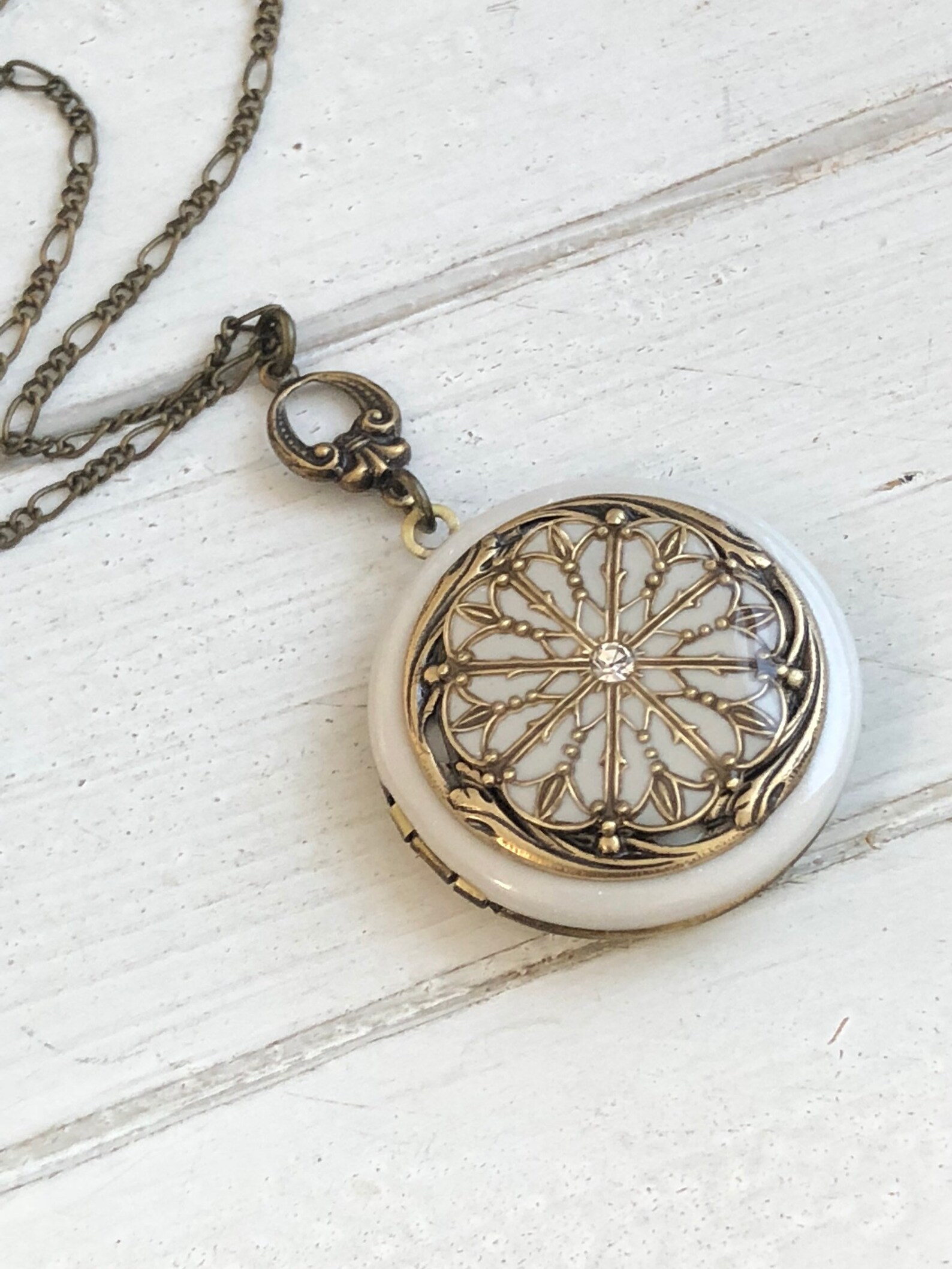 Vintage Style Ornate Locket /wedding - Etsy