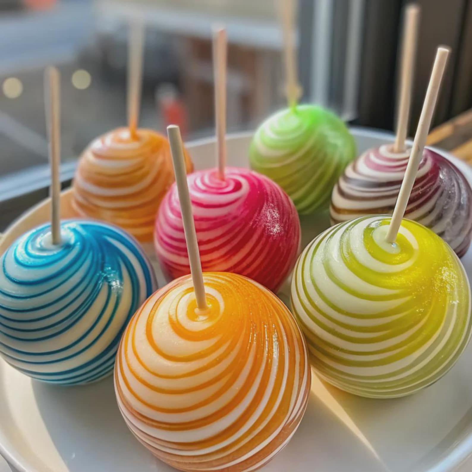 Kool-aid Candy Apples: Swirls of Flavor! - Etsy