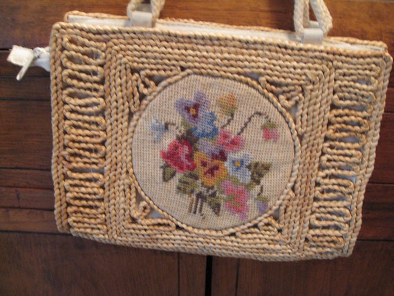 Mid Century Petit Point Rattan Purse, Needlepoint Han… - Gem