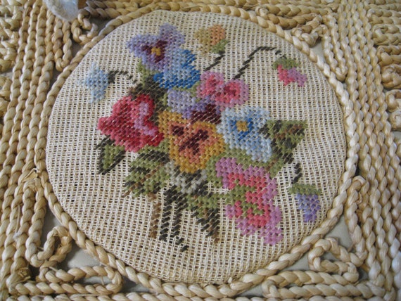 Mid Century Petit Point Rattan Purse, Needlepoint Han… - Gem